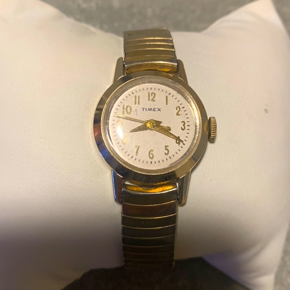 Timex | Accessories | Vintage Timex Stretch Watch | Poshmark